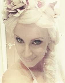 Elsa Lookalike - Lookalikes