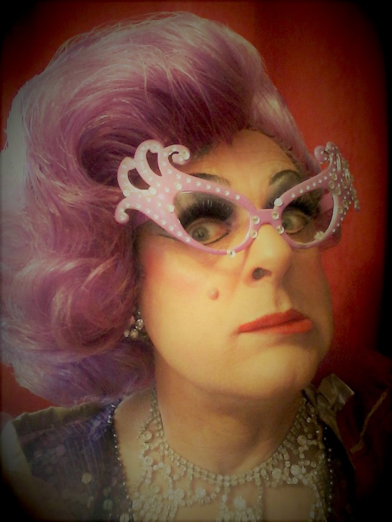 Dame Edna Lookalike - Hire Celebrity Impersonators, Lookalikes