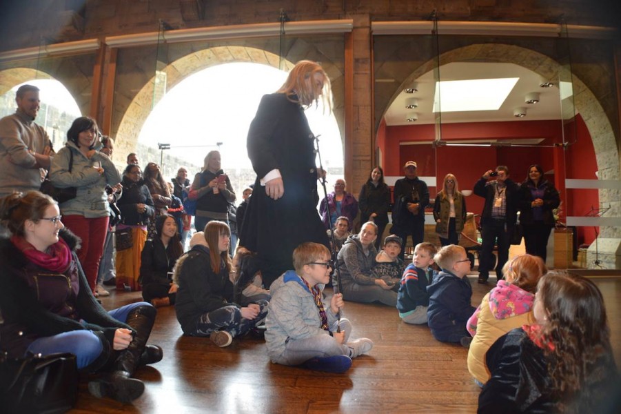 Harry Potter Lookalike Magic Show - Hire entertainers