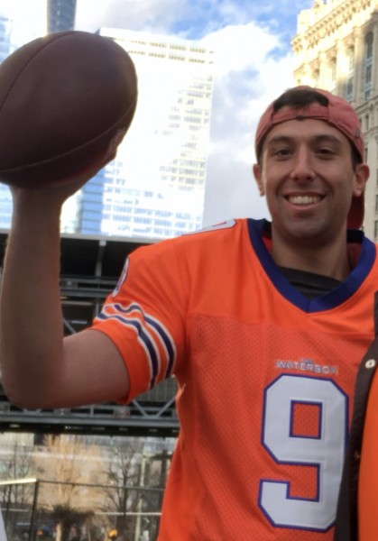 Adam Sandler Lookalike - Hire Lookalikes, Impersonators