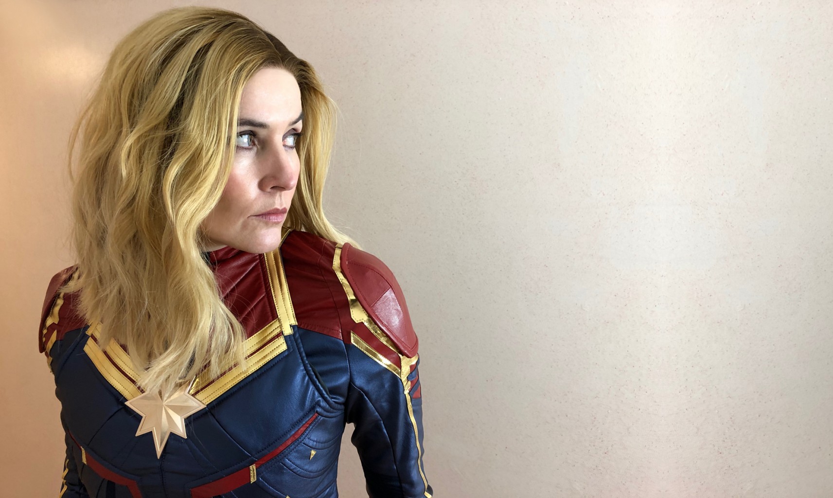 Captain Marvel Lookalike - Hire Lookalikes, Impersonators