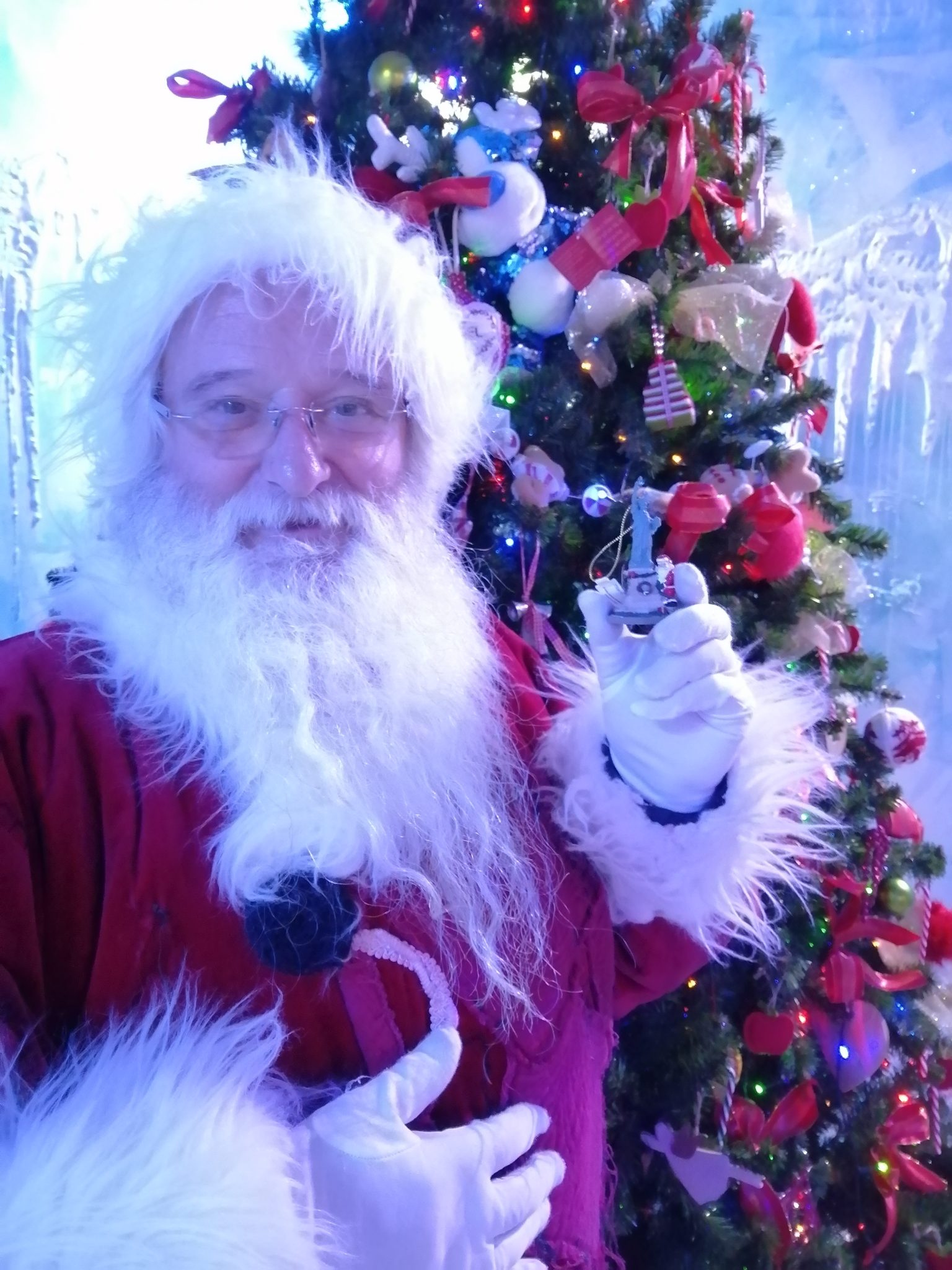 Santa Claus Lookalike - Hire Lookalikes, Impersonators..