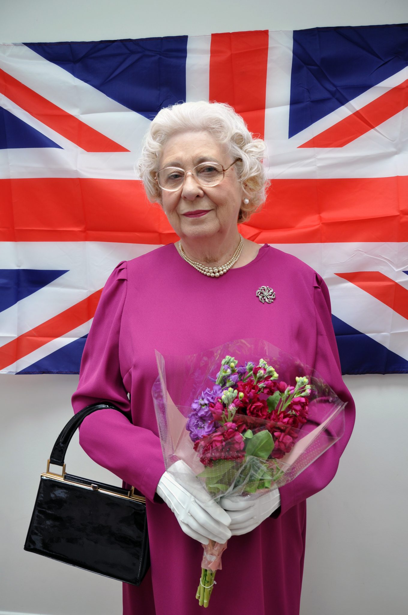 Queen Elizabeth Lookalike - Hire Lookalikes, Celebrity Lookalikes, doubles