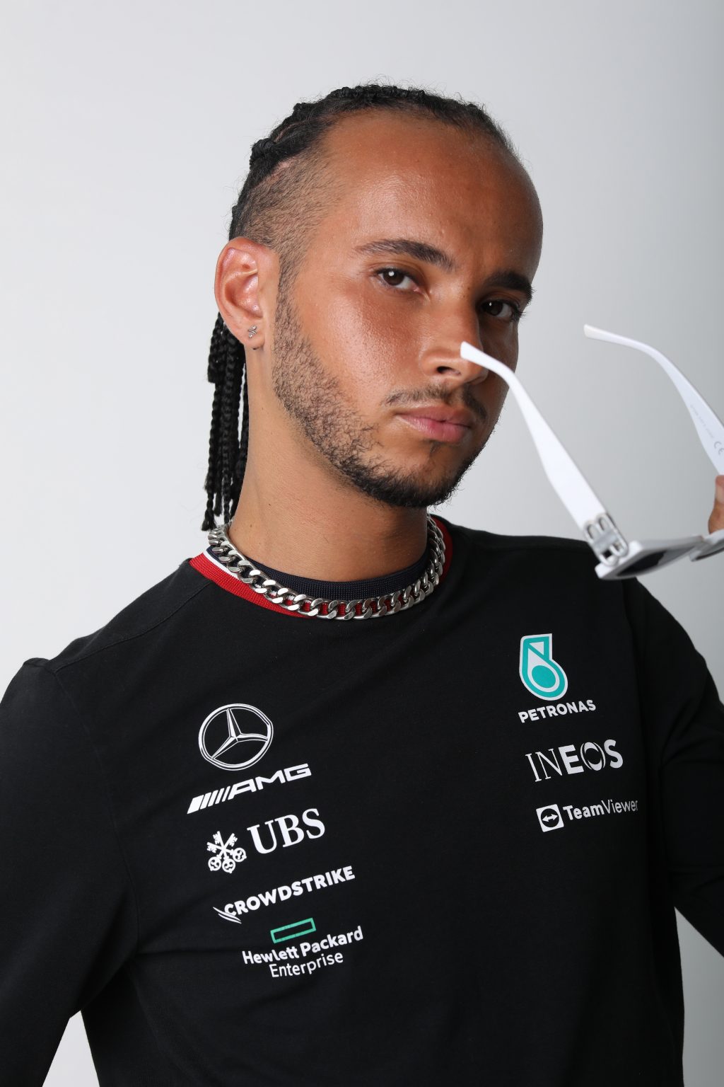 Lewis Hamilton Lookalike - Hire Celebrity Lookalikes, Impersonators